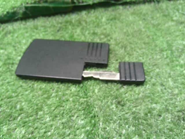 [Used]Keyless Entry Remote Control Key MAZDA Premacy 2005 CBA-CREW ...