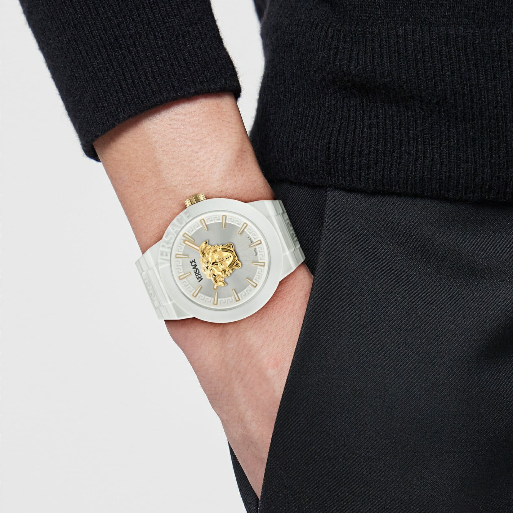 [New][ for a limited time VERSACE verusachie V POP quartz mens Silver ...