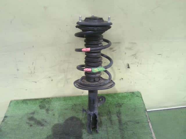 [Used]Front Right Strut TOYOTA Harrier 2015 DBA-ZSU60W 4851080804 - BE ...