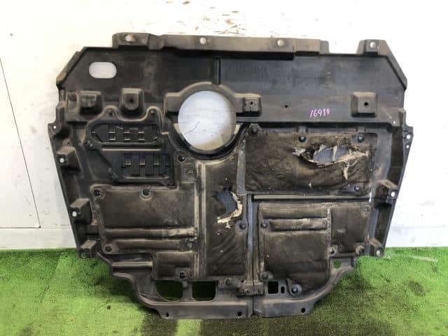[Used]2ZR-FXE Engine Under Cover TOYOTA Prius 2012 DAA-ZVW30 5141012105 ...