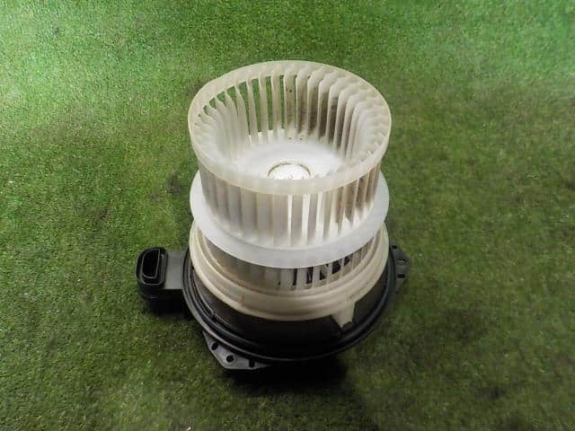 [Used]Blower Motor TOYOTA Prius 2015 DAA-ZVW55 8710358070 - BE FORWARD ...