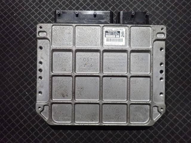 [Used]Vitz DBA-SCP90 Engine Control Unit / ECU 3P3 89661-52M70 - BE ...