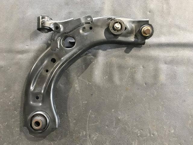 [Used]Front Right Lower Control Arm MAZDA CX-30 2019 5BA-DMEP ...