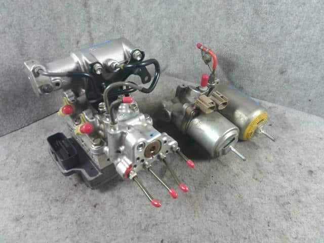 [Used]ABS Actuator TOYOTA Aqua 2013 DAA-NHP10 4707052020 - BE FORWARD ...