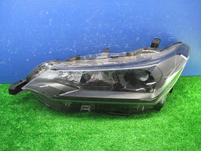 [Used]Left Headlight TOYOTA Corolla Fielder 2022 3BA-NZE161G 8107012N60 ...