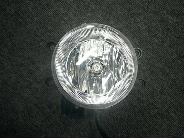 [Used]Left Fog Light TOYOTA RAV4 2021 6BA-MXAA54 8122047010 - BE ...