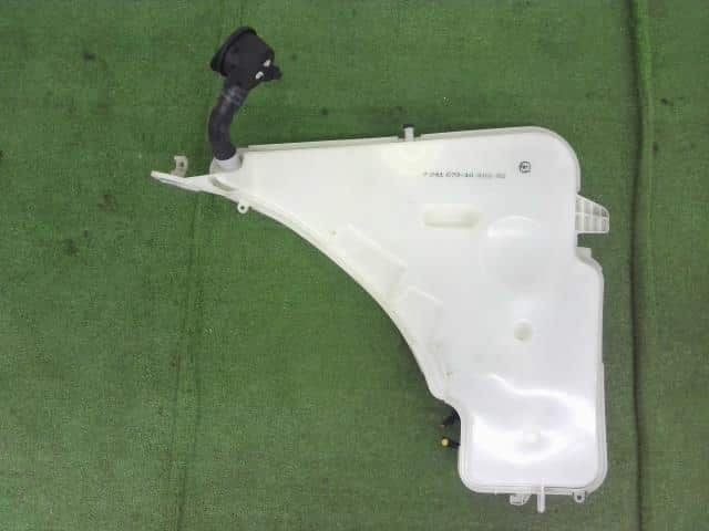 [Used]Windshield Washer Tank BMW 3 Series 2012 DAA-3F30 61667241680 ...