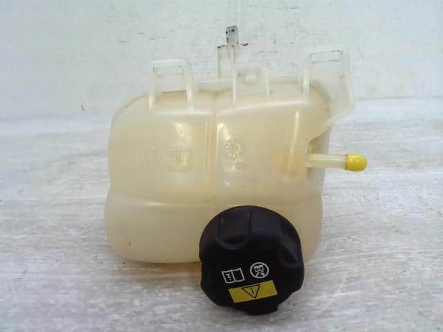 [Used]Coolant Tank BMW Bmw mini_ 2015 LDA-ZB20 17137539267 - BE FORWARD ...