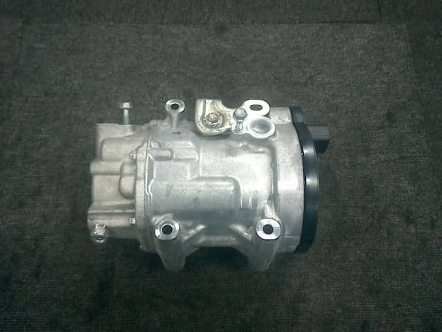 [Used]A/C Compressor TOYOTA 2019 6AA-ZWE214W 8837047092 - BE FORWARD ...