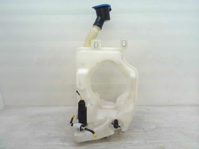 [Used]Windshield Washer Tank BMW Bmw mini_ 2017 DBA-XM20 61669478908 ...