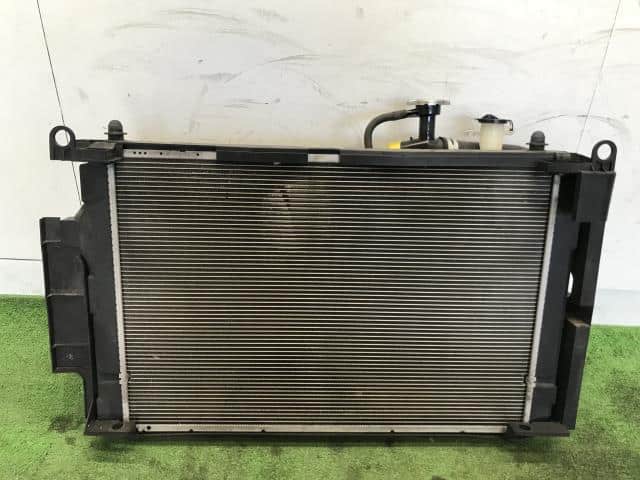 [Used]Radiator TOYOTA Corolla Fielder 2013 DAA-NKE165G 1640021330 ...