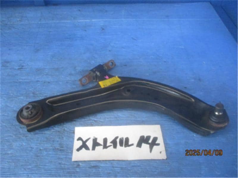 [Used]Front Right Lower Control Arm NISSAN X-Trail 2013 DBA-NT32 ...