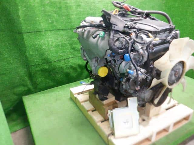 [Used]ZD30DDTI Engine NISSAN Caravan Van 2004 KR-CWMGE25 10102VX400 ...