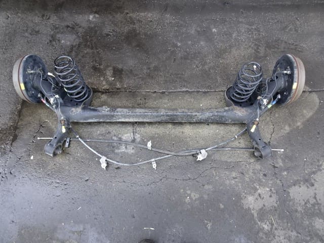 [Used]Rear Axle Beam Assembly TOYOTA Ractis 2006 DBA-NCP100 - BE ...