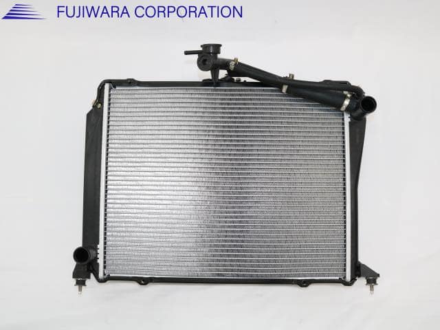 [New]Radiator TOYOTA Hiace 2000 GE-RZH182K 1640075370 - BE FORWARD Auto ...