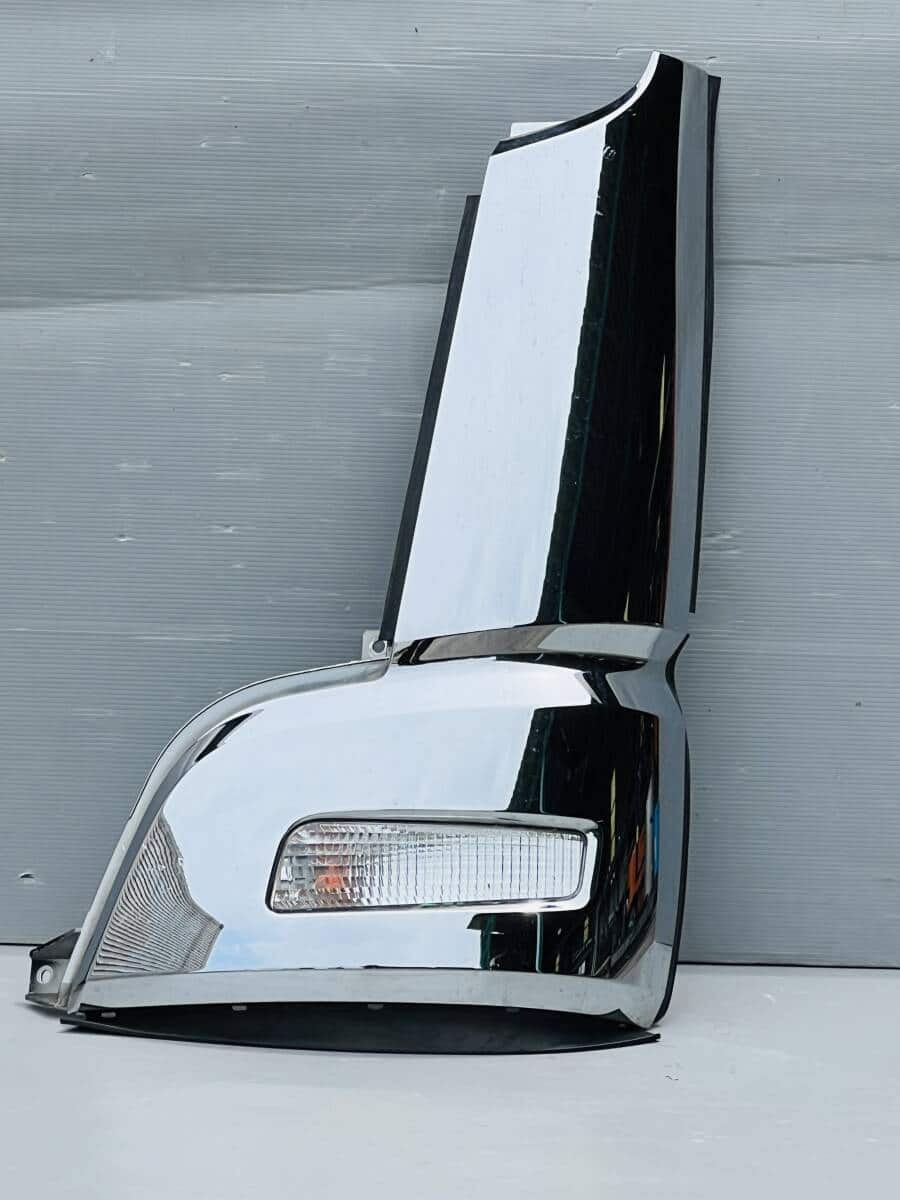 [Used]15,004N Genuine Mitsubishi Fuso SUPER great plating corner panel ...