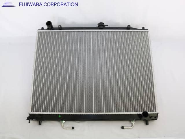 [New]Radiator MITSUBISHI Pajero 1999 GH-V75W MR968286 - BE FORWARD Auto ...