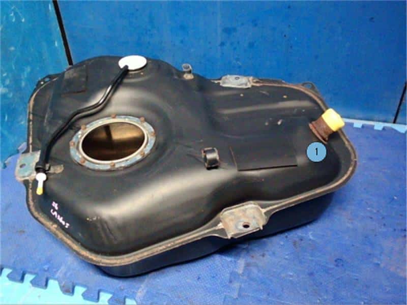 [Used]Fuel Tank DAIHATSU Mira es 2017 DBA-LA360S 77001B2120 - BE ...