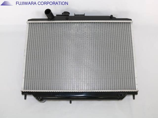 [New]Radiator ISUZU Como 2012 CBF-JVR2E26 586161592 - BE FORWARD Auto Parts