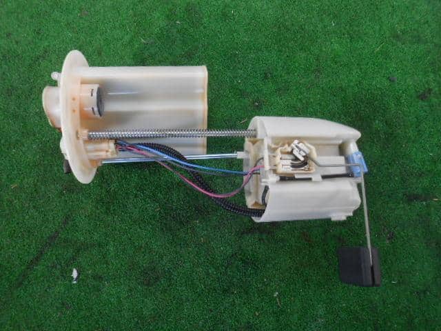 [Used]Fuel Pump TOYOTA Vitz 2006 DBA-NCP91 2322021132 - BE FORWARD Auto ...