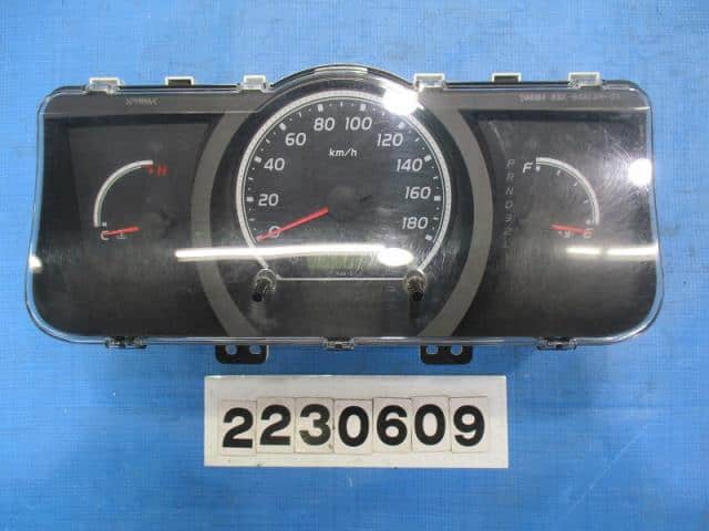 [Used]Speedometer TOYOTA Hiace 2004 CBA-TRH219W 8380026A10 - BE FORWARD ...