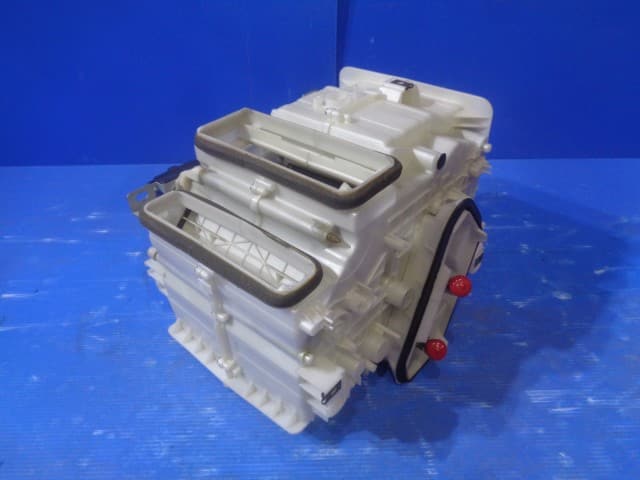 [Used]Air Conditioner Assembly NISSAN UD CONDOR 2017 TKG-MK38C - BE ...