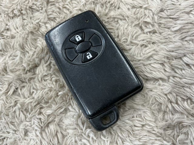 [Used]Keyless Entry Remote Control Key TOYOTA Corolla Rumion 2012 DBA ...