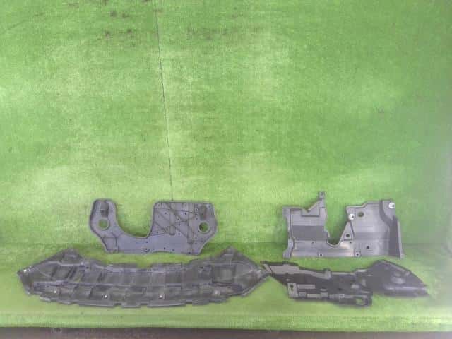 [Used]8AR-FTS Cover TOYOTA Lexus rx 2017 DBA-AGL20W 5261848020 - BE ...