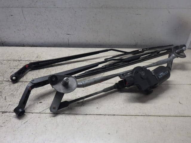 [Used]Front Wiper Motor TOYOTA COROLLA 2000 TA-NZE121 851101A030 - BE ...