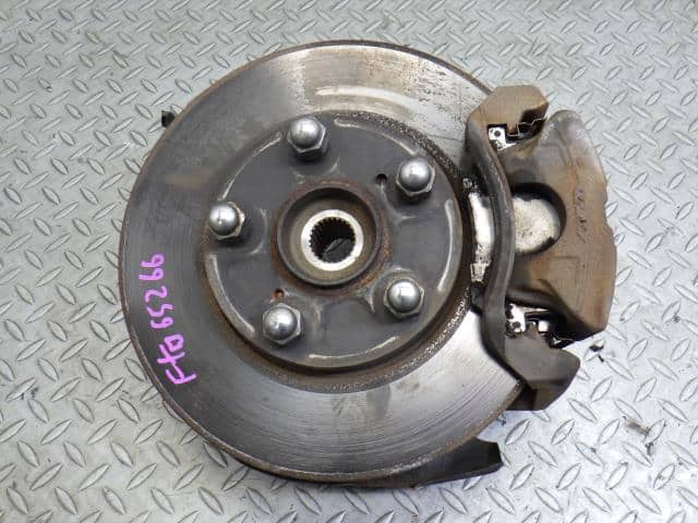 [Used]Front Right Knuckle Hub Assembly TOYOTA Noah 2004 CBA-AZR60G ...