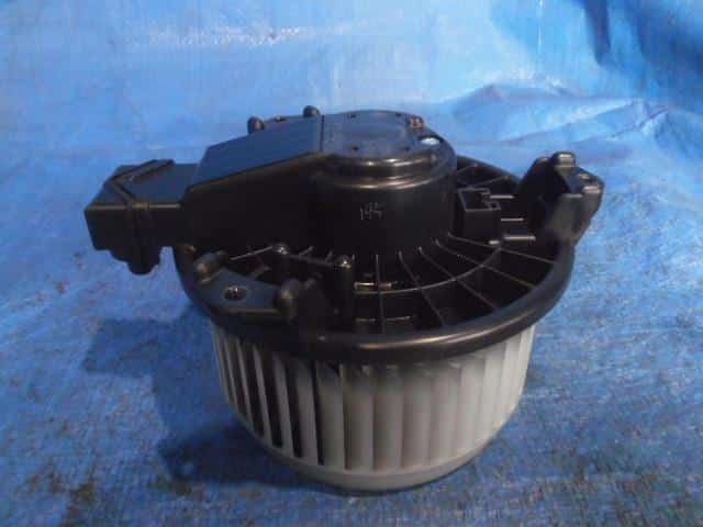 [Used]Blower Motor TOYOTA Vitz 2014 DBA-NSP135 8710352121 - BE FORWARD ...