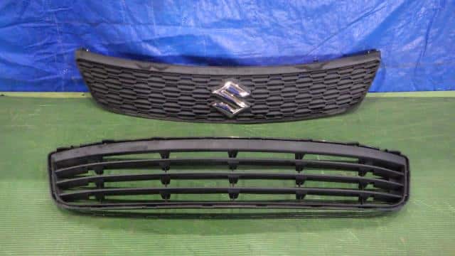 [Used]Radiator Grille SUZUKI Swift 2013 DBA-ZC72S 7174160P005PK - BE ...