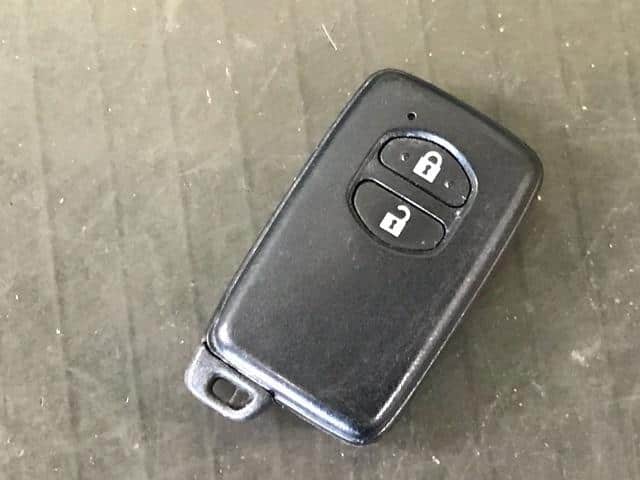 [Used]Keyless Entry Remote Control Key TOYOTA Aqua 2014 DAA-NHP10 ...