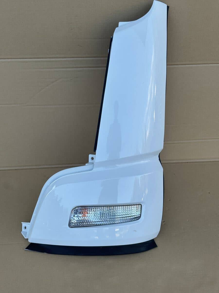 [Used]C121 Genuine Mitsubishi Fuso 07 SUPER great corner panel corner ...