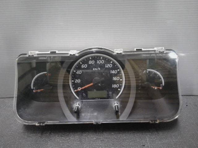 [Used]5kurudepa 2005 Hiace CBF-TRH200K speedometer 1TRFE 200 system KDH ...