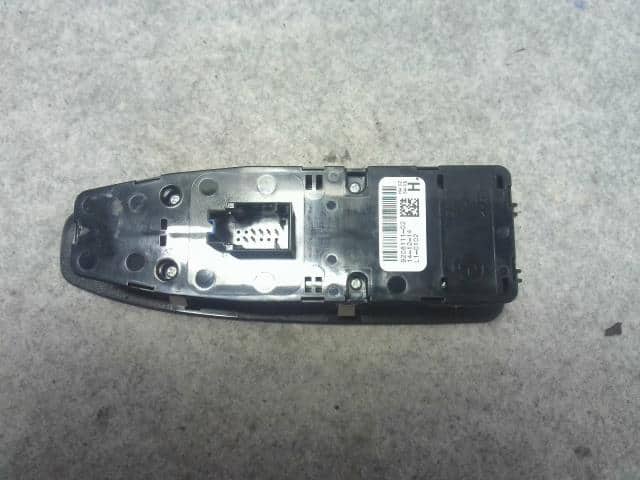 [Used]Power Window Switch BMW 3 Series 2015 DBA-3B20 61319362107 - BE ...