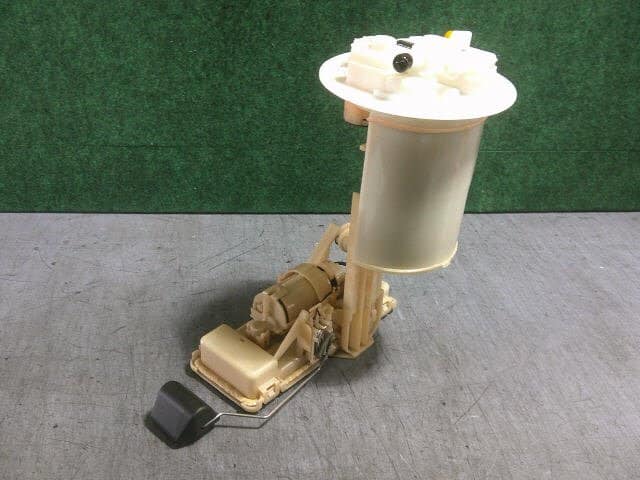 [Used]2kurudepa 2016 Aqua DAA-NHP10 Fuel Pump Fuel Pump 1NZ-FXE 77020 ...