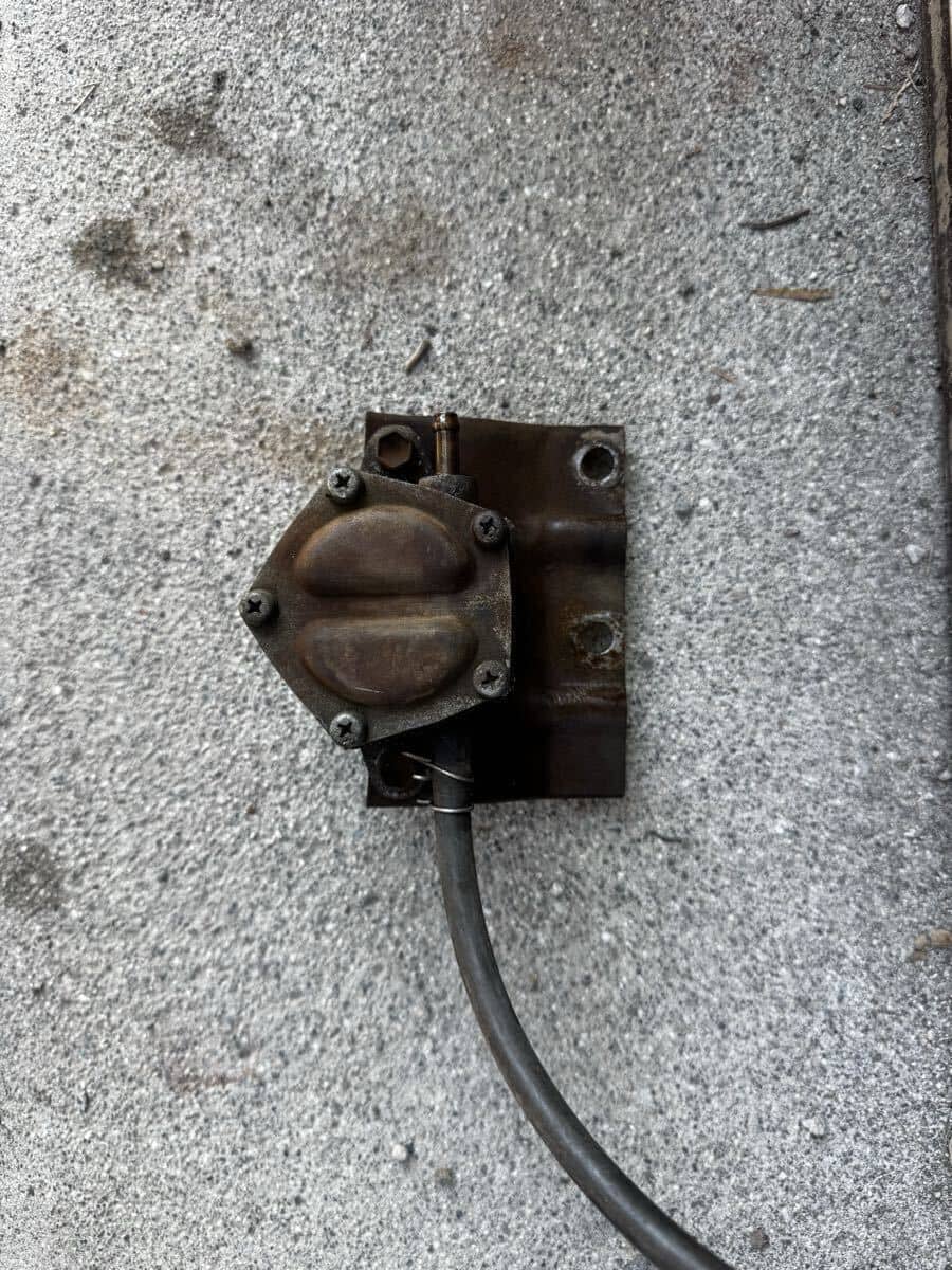 [Used]I take off sj30 Jimny minus number pressure Fuel Pump actual work ...