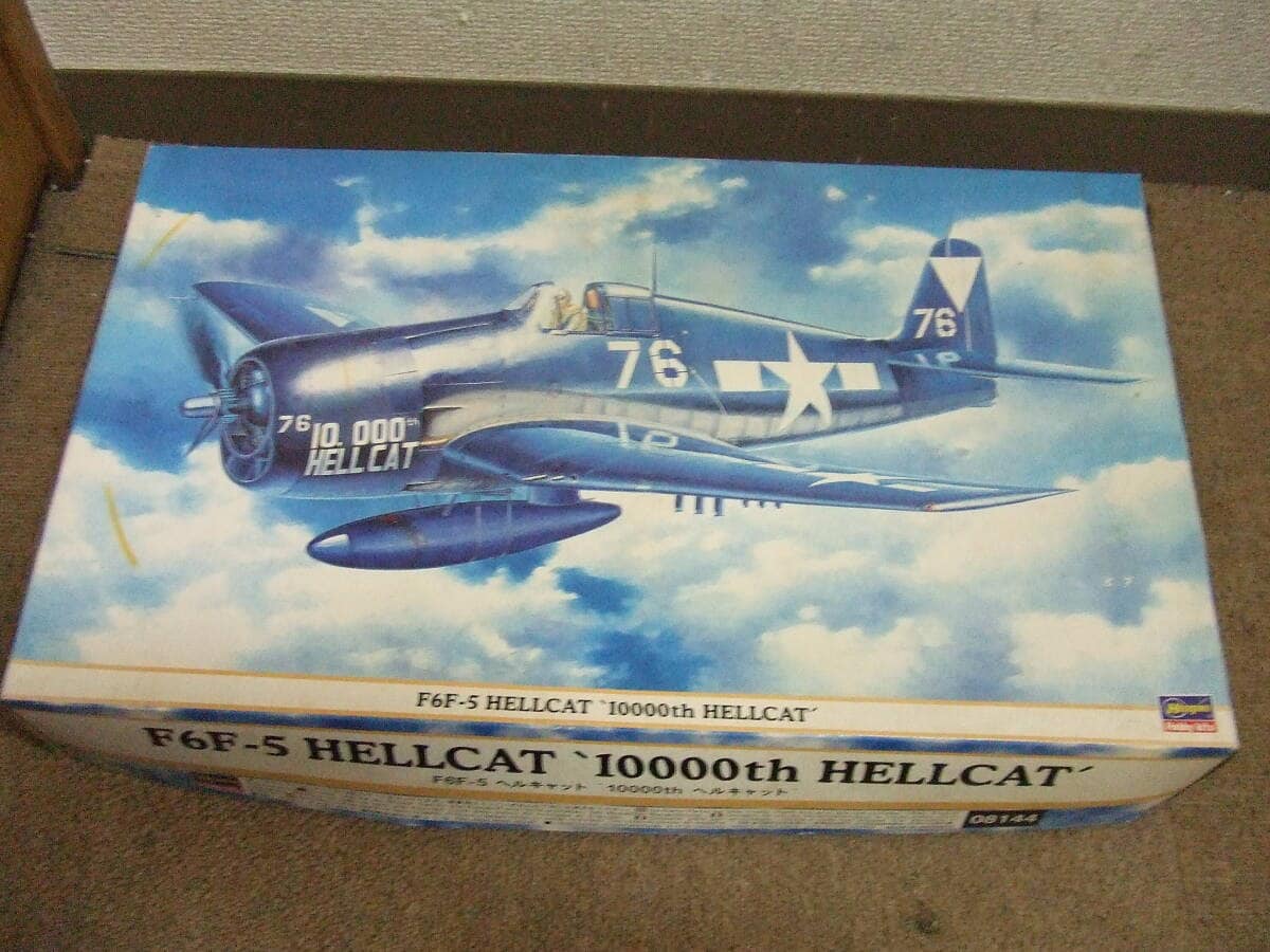 [Used]It is plastic model Hasegawa 1/32 F6F-5 Hel cat 10000th Hel cat U ...