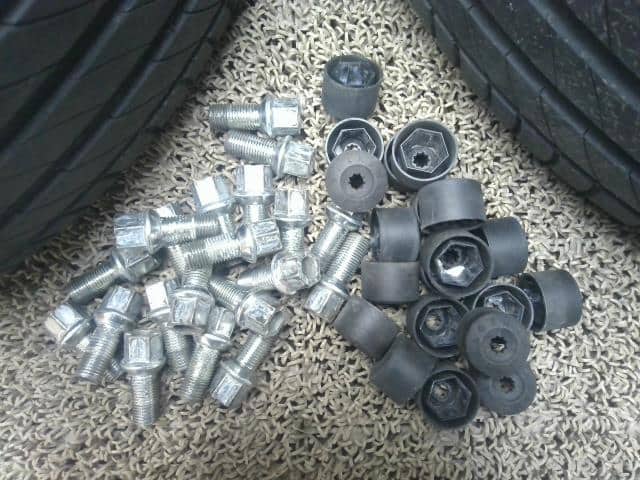 [Used]Tire/Wheel Assembly VOLKSWAGEN The Beetle 2013 DBA-16CBZ - BE ...