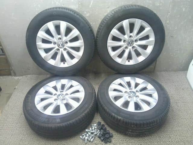 [Used]Tire/Wheel Assembly VOLKSWAGEN The Beetle 2013 DBA-16CBZ - BE ...