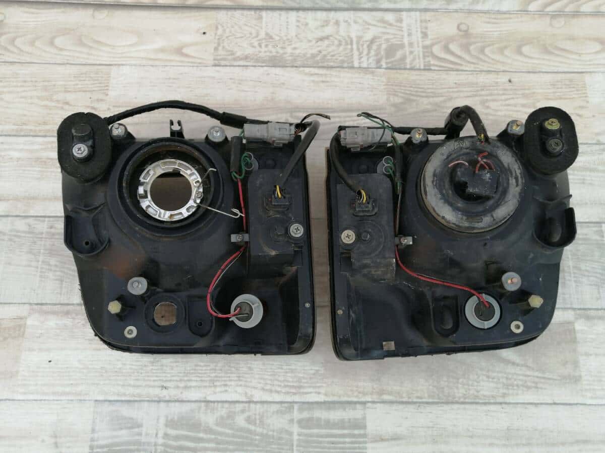 [Used]With G B2 Sambar TT1 TT2 TV1 TV2 TW1 TW2 headlight right and left ...