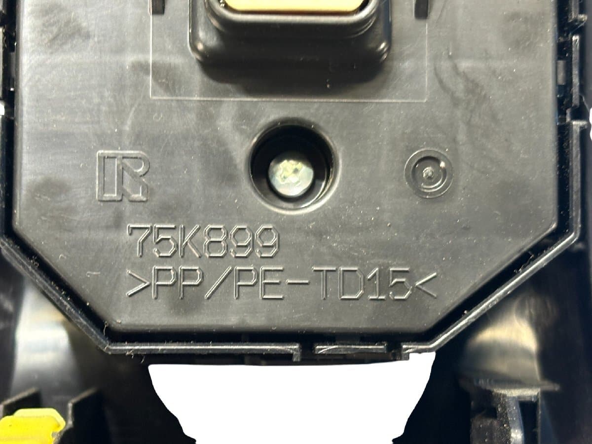 [Used]Probox NHP160V 5538 air-conditioner panel - BE FORWARD Auto Parts