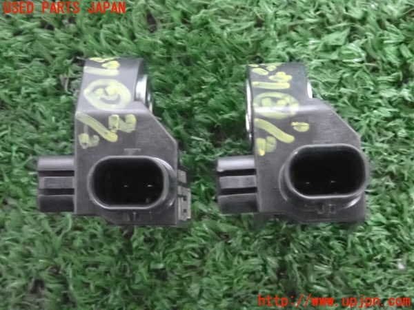 [Used]5UPJ-27626357] Prius (ZVW60) air bag sensor 2 - BE FORWARD Auto Parts