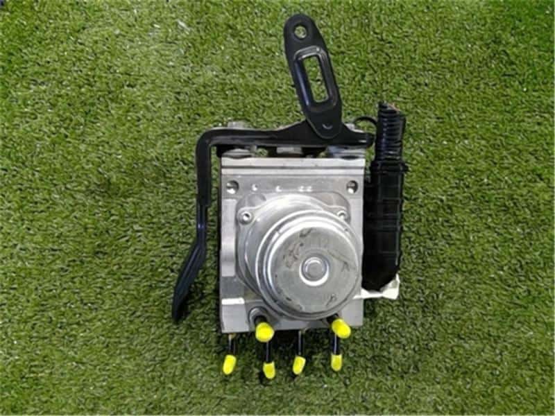 [Used]ABS Control Module HONDA Vezel 2014 DAA-RU3 57110T7BJ53 - BE ...