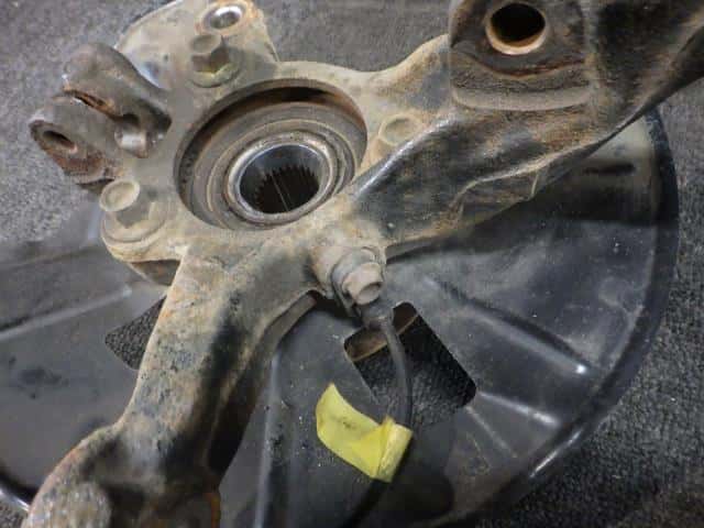 [Used]Front Right Knuckle Hub Assembly MAZDA Mazda2 2018 6BA-DJLAS ...