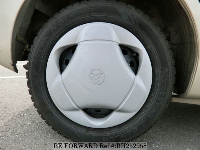 Used 2001 TOYOTA FUN CARGO/TA-NCP20 for Sale BH252958 - BE FORWARD