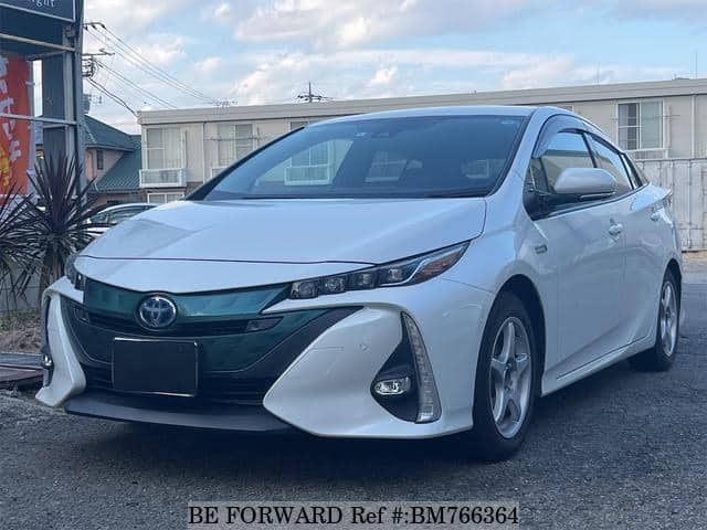 Used 2017 TOYOTA PRIUS PHV/ZVW52 for Sale BM766364 - BE FORWARD