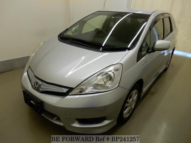 Used 2013 HONDA FIT SHUTTLE HYBRID SMART SELECTION FINE LINE/DAA-GP2 ...