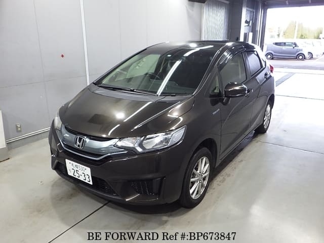 Used 2015 HONDA FIT HYBRID F PACKAGE/DAA-GP6 for Sale BP673847 - BE FORWARD